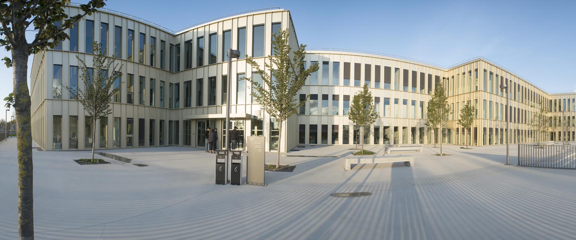 HEC Paris - Join a school in France